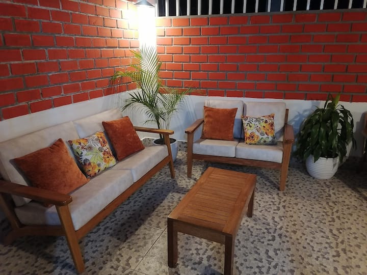 Departamento Amoblado Por Huacachina Con Cochera - Ica