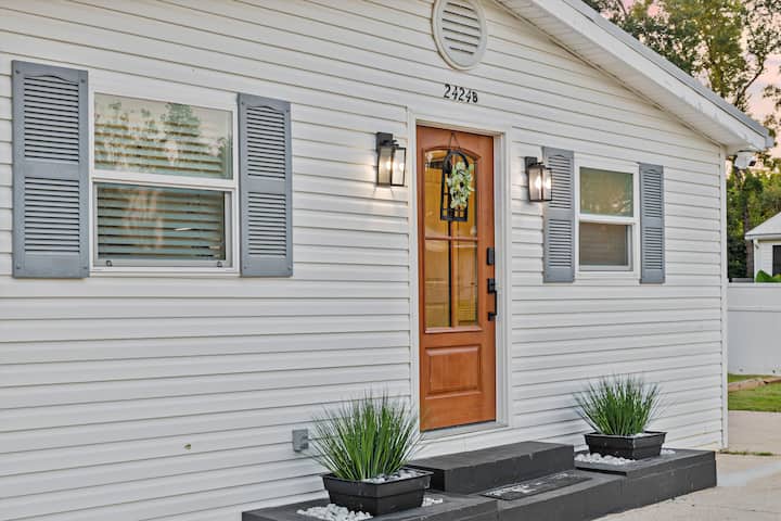 Cozy Nest | 3 Br 2ba Near Southwood - Tallahassee, FL
