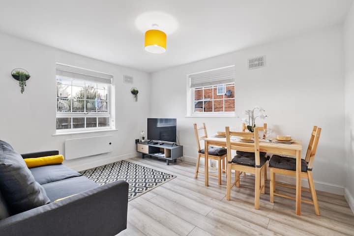 4-min To Ltn | Stylish Lterm | Fibre | Freeparking - Luton