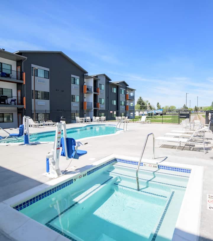 Luxury Apartment Home - Great Falls, MT