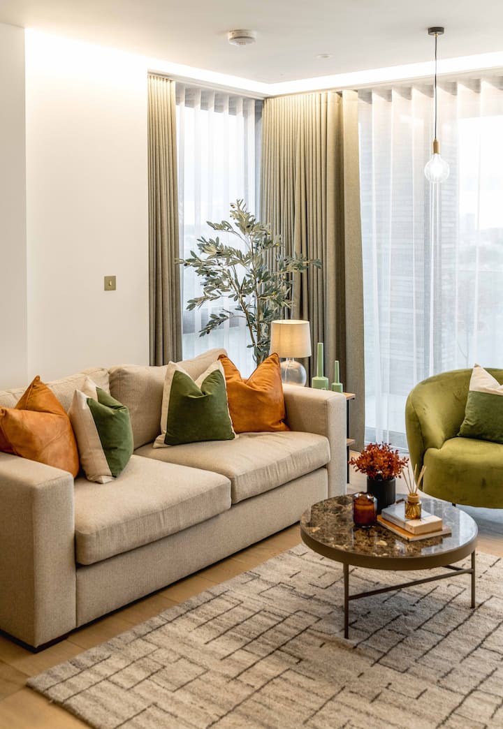 Coalyard Modern 3beds-view-gym-lift - London