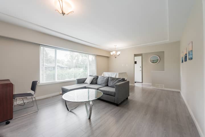 Burnaby Metrotown 3 Bedroom For 5 People - Cypress Mountain, BC