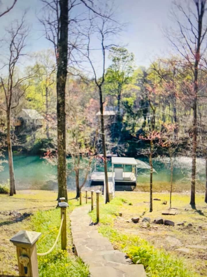 Maplewood Greystone At The Lake - Mentone, AL