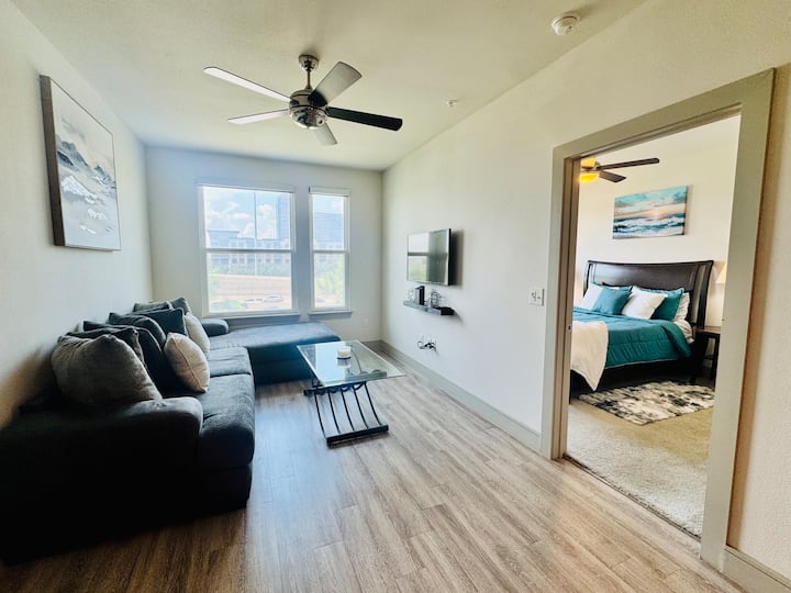 Galleria/uptown Perfect Location! - Houston, TX