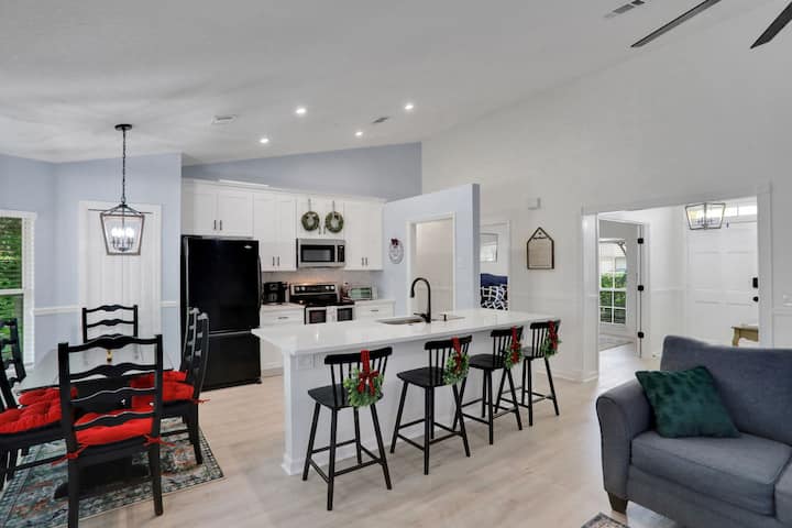 New Spacious 5/2 Huge Yard Fence 6tvs Beach 45min - Orange Park, FL