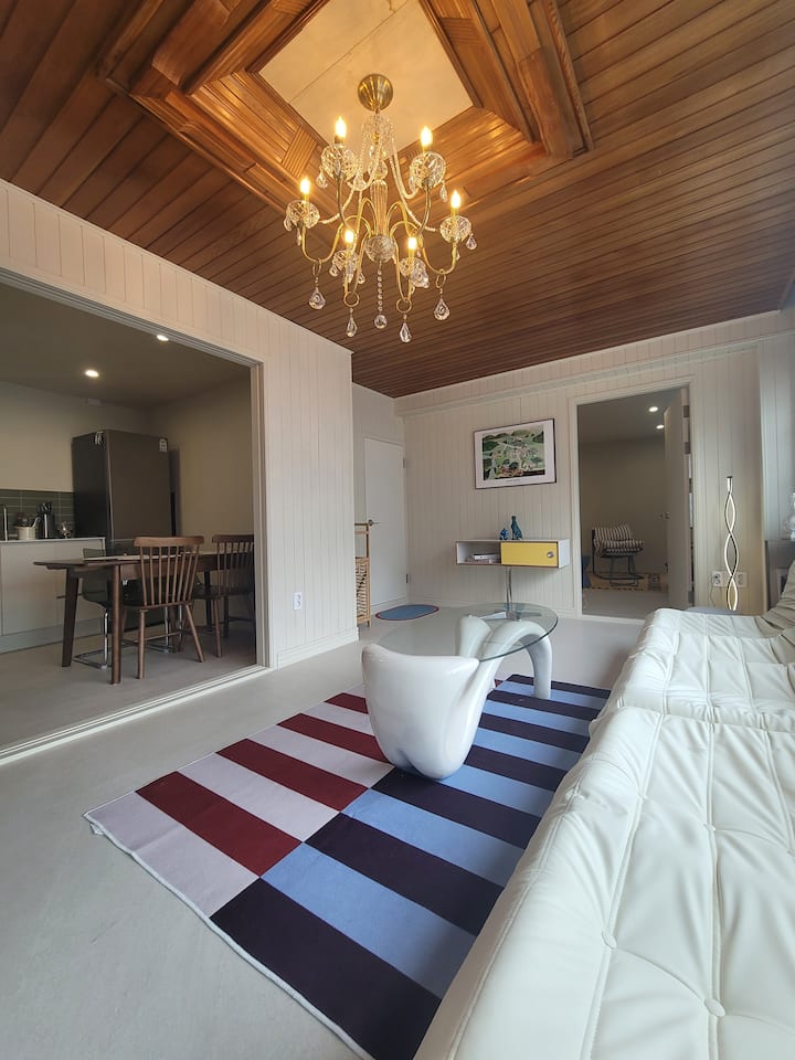 [Open]부산역도보4분,
대형복층숙소, 총50평, 6명~최대20명/@스테이예하 - Busan