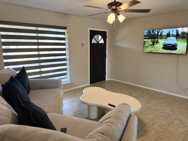 Tidy International Blvd Home|cable Tv| Bbq Grill - Mission, TX