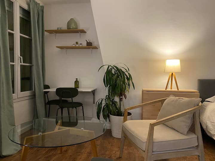 Studio Marais • Enfants Rouges • Proche Métro - Cathédrale Notre-Dame de Paris