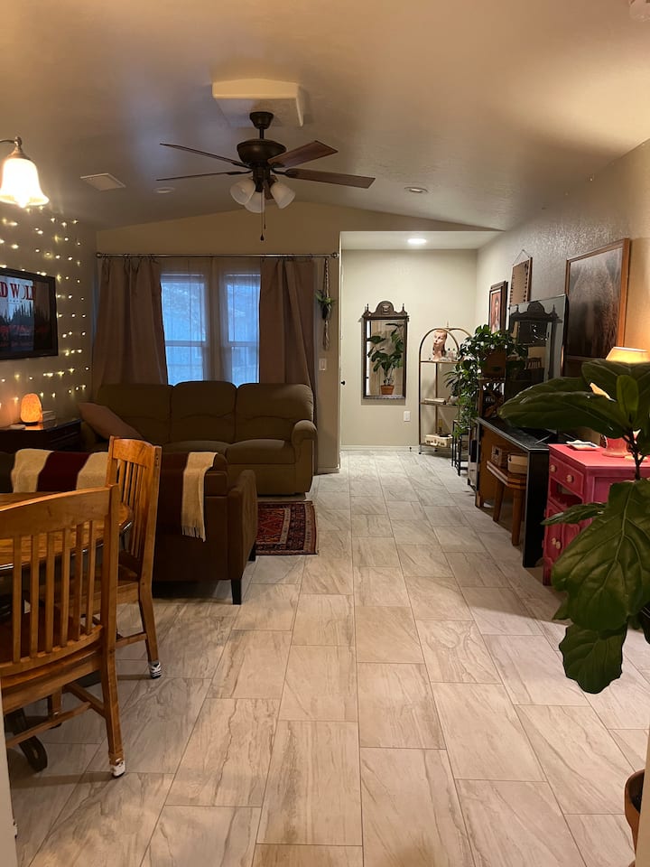 Nana’s Crib - Roswell, NM