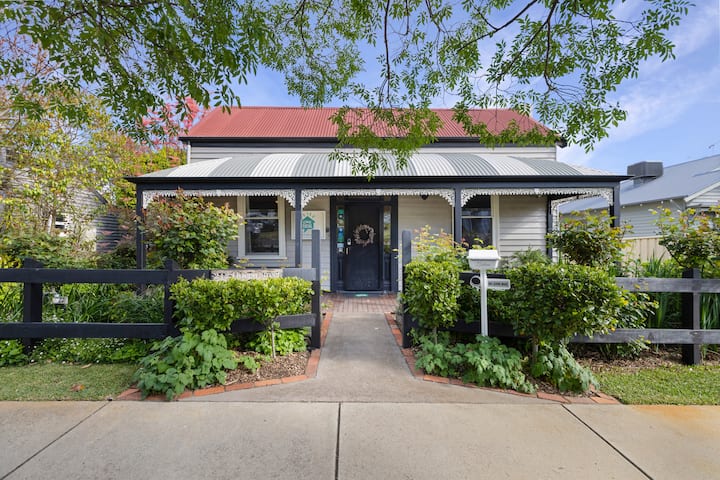 The Grand On Queen – Garden Level Residence - Bendigo