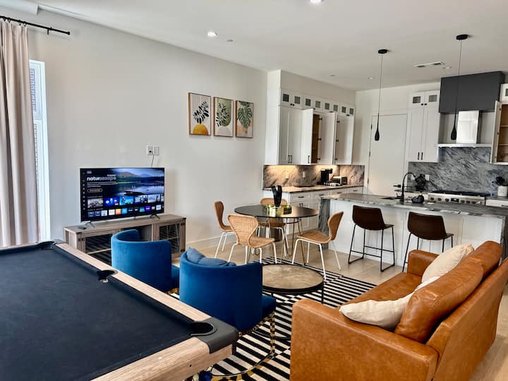 3b3.5b/4beds • Rooftop Skyline • At Bishop Arts - Dallas, TX