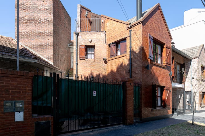 Casa Güemes: Amplia, Moderna, Con Parrilla+cochera - Mar del Plata