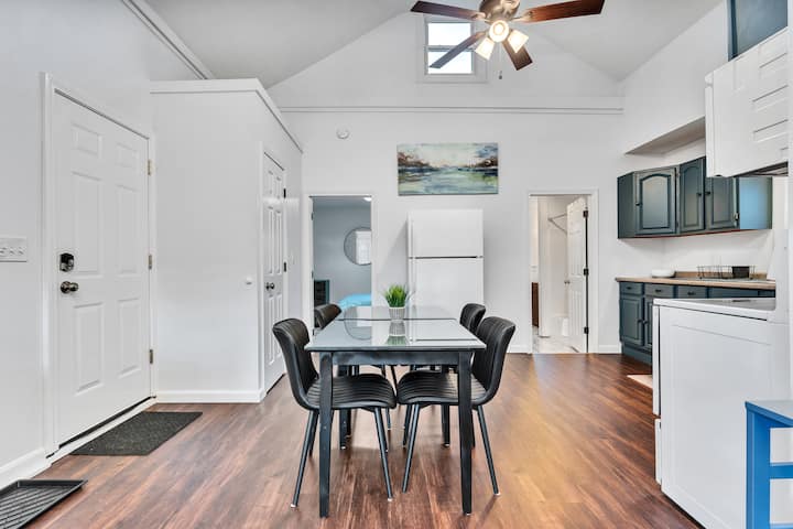 2br Pet-friendly Home: Fire Pit, Bike Path, Uri - South Kingstown, RI