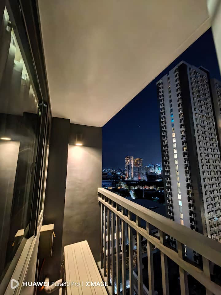 Fame 3 Highway Hills Condo For You! - Pasig