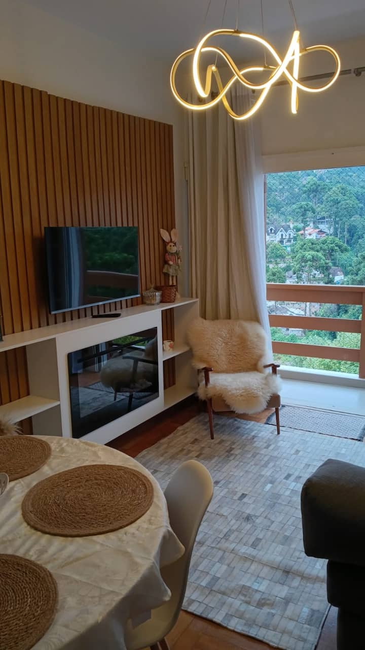 M&m Suíte - Apto Reformado 800 Metros Do Capivari. - Campos do Jordão