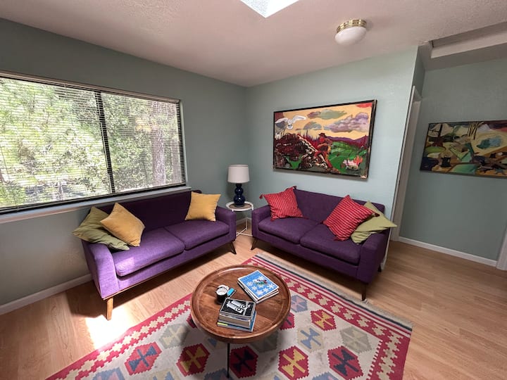 The Artists Cabin - Alta Sierra, CA