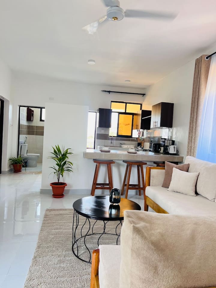 One Bedroom Beach Access Diani Apartment - Diani Beach