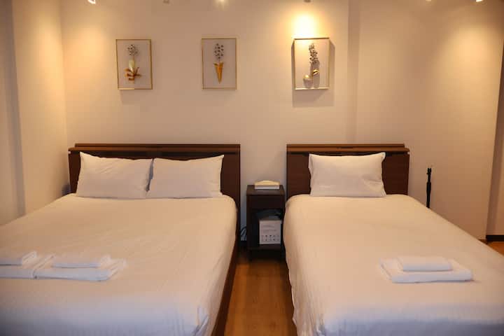 Kyobashi | Double + Single Bed | Private Kitchen - Kadoma