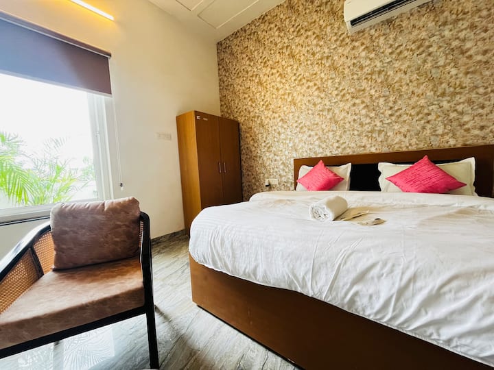 Family Suite | A Room In Bnb Near Ram Mandir - Faizabad