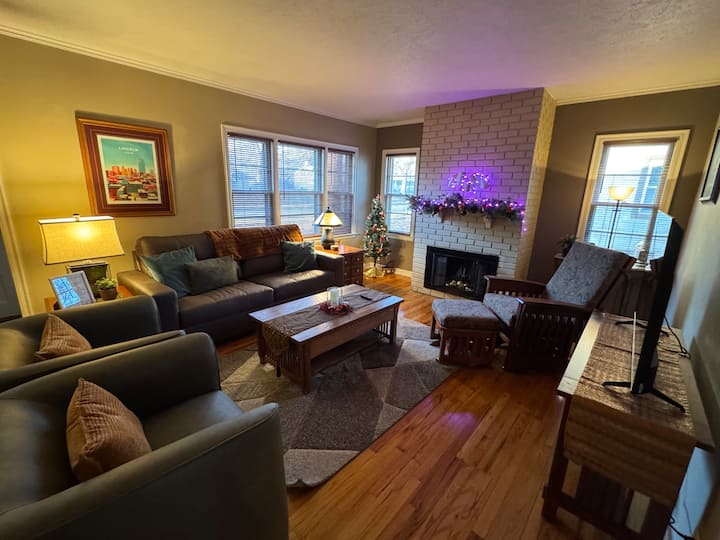 Cotner Cottage: Cozy, Central, Connected - リンカーン, NE