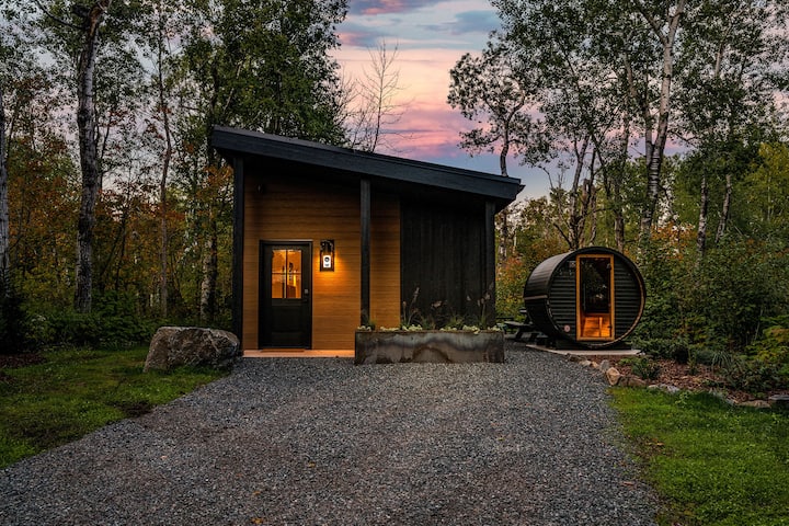 Private Sauna + Fireplace · Wildernest Cabins #2 - Duluth, MN