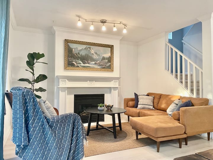 Charming Whole Home - Langley