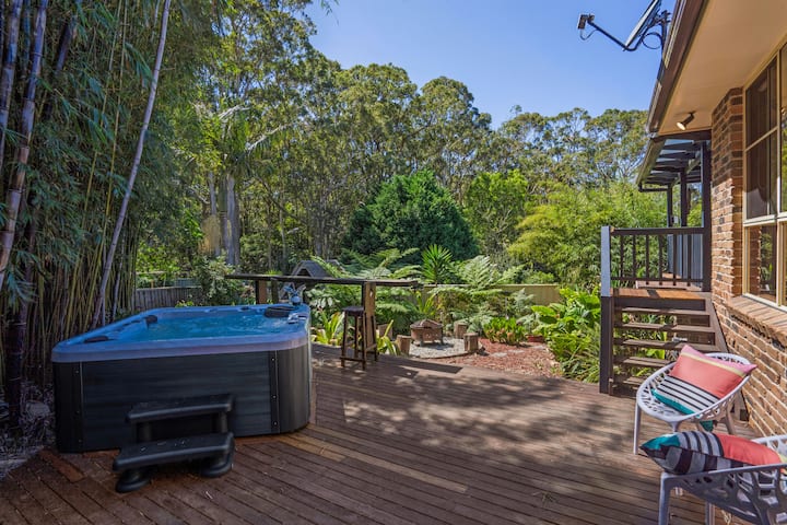 Bush & Beach Haven - Spa & Pet Friendly - Forster