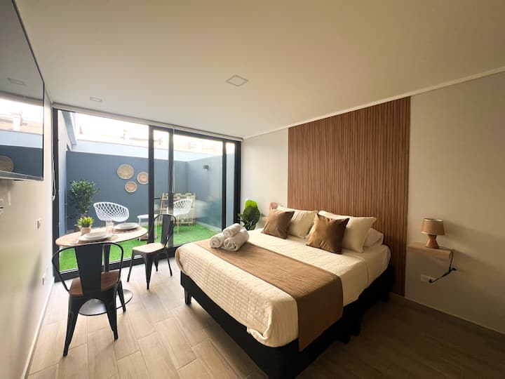 Estudio Moderno Paris Londres Con Terraza - Santiago (Chile)