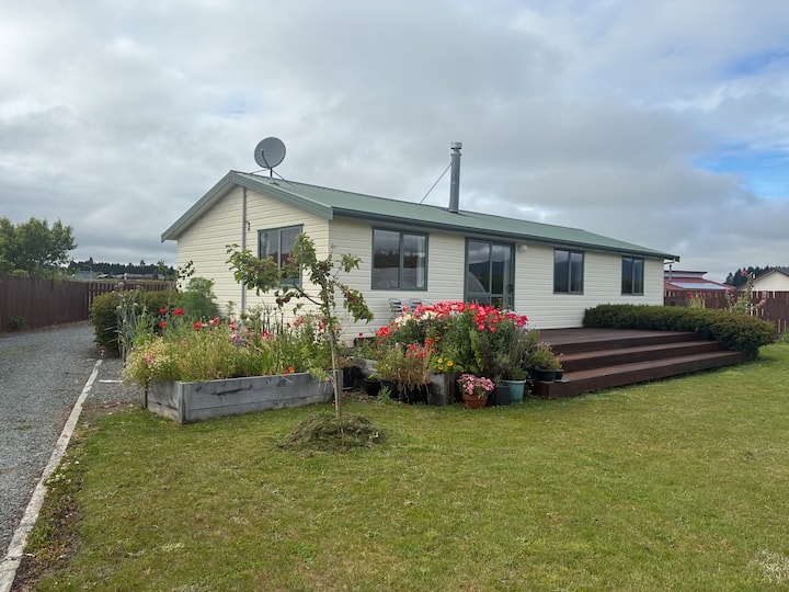 Mountain Views On Speight St. - Fiordland