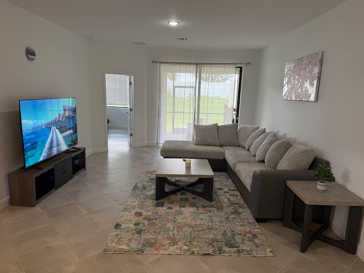 Modern Villa New Build & Furniture/resorts Amenity - Lakewood Ranch