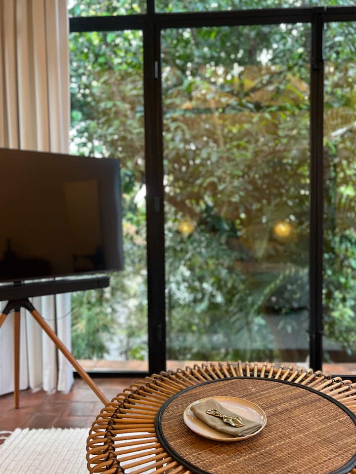 Green Gem/loft-style Apartment/7 Min Walk To Beach - Legian