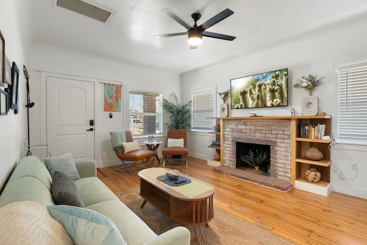 Chic Downtown Phx | Walkable W/ Bbq And Fire Pit - Phoenix, AZ