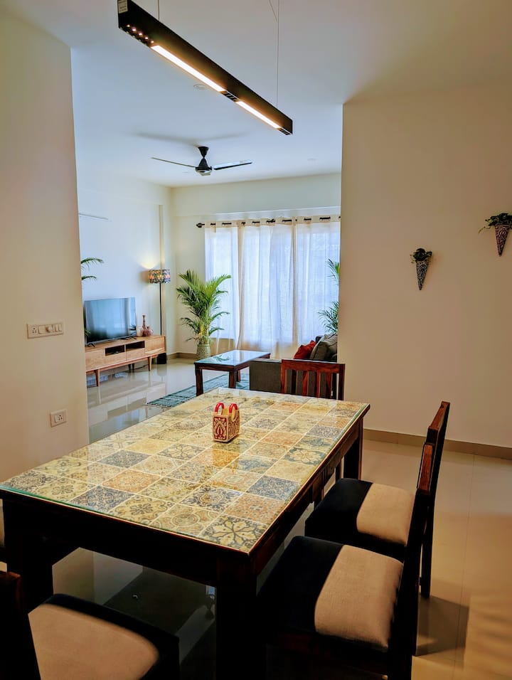 Crafted Ceramic 3bhk Apartment In Jayanagar - Bengaluru