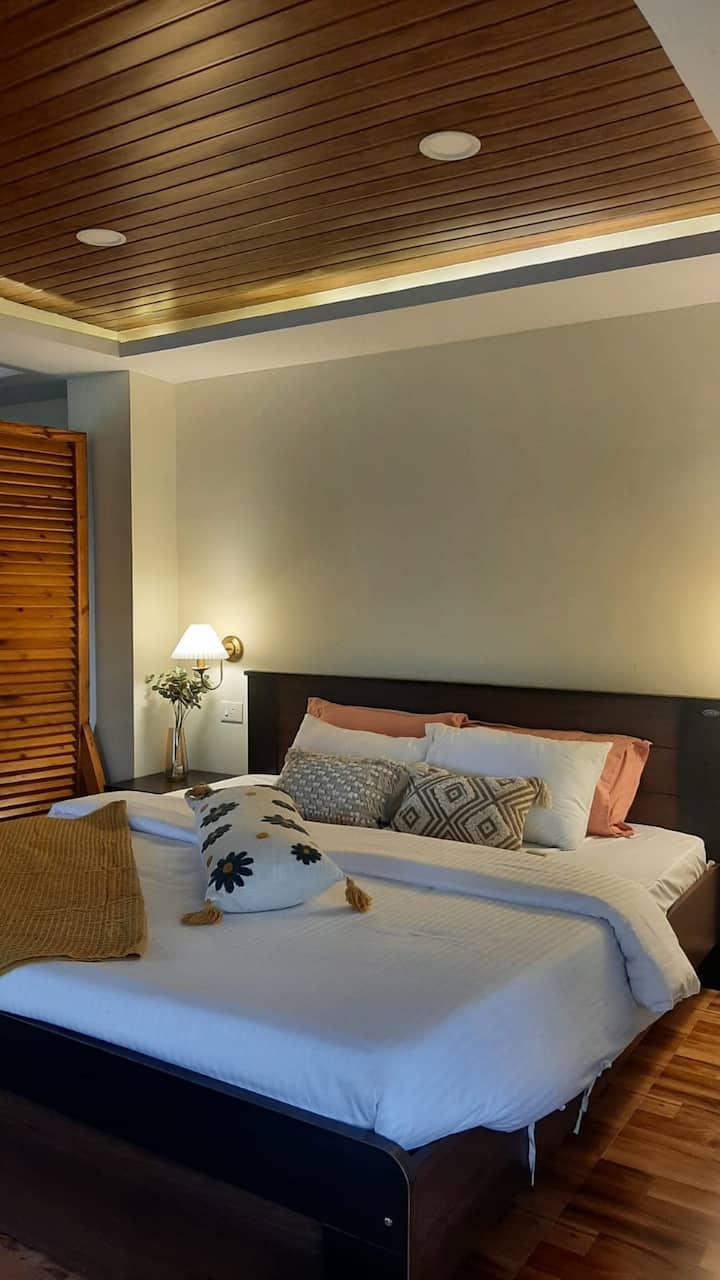 Triolet Bnb- Retreat In Three Perfect Measures. - Shillong