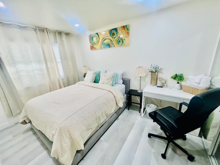 Modern Room# Y With Shared Bath - Santa Clara, CA