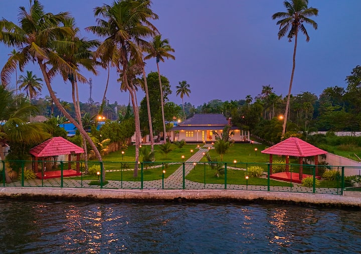 Lakefront Villa Ashtamudi | Pet Friendly | Events - Kollam