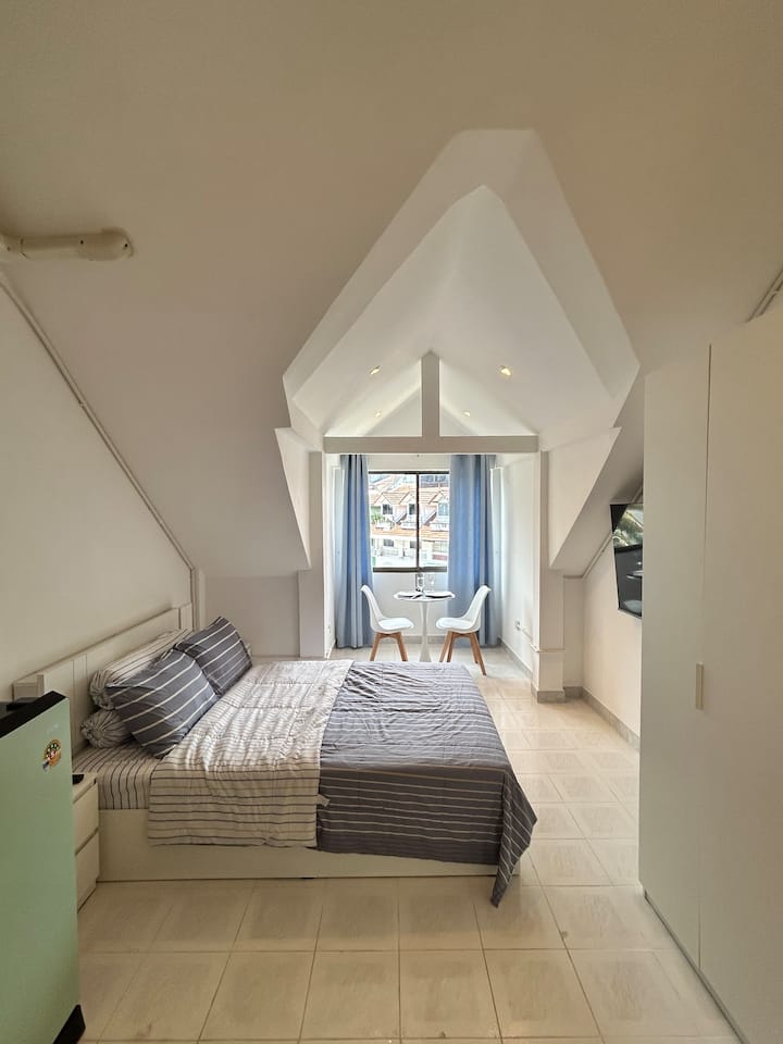 Studio Confortable Centre Ville – Phuket Town 401 - Phuket