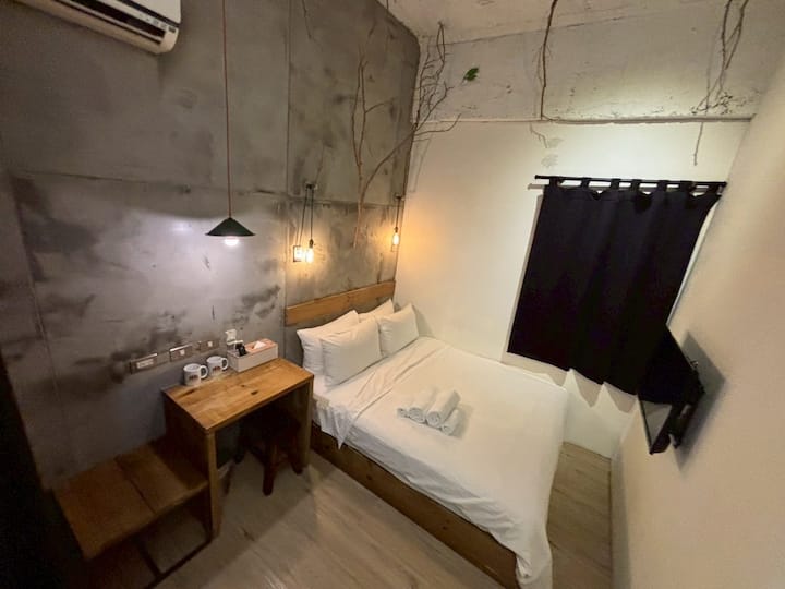 Tpe禾裕北車商旅321雙人房 - 板橋區