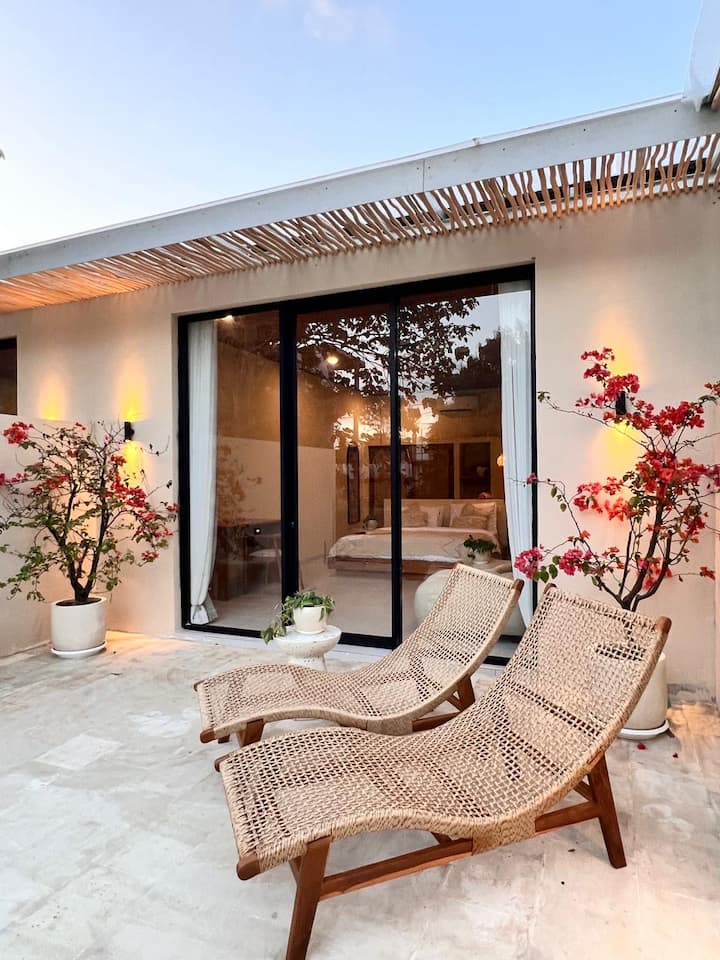 Japandi Jungle Suites Near Beach 2 - Jimbaran