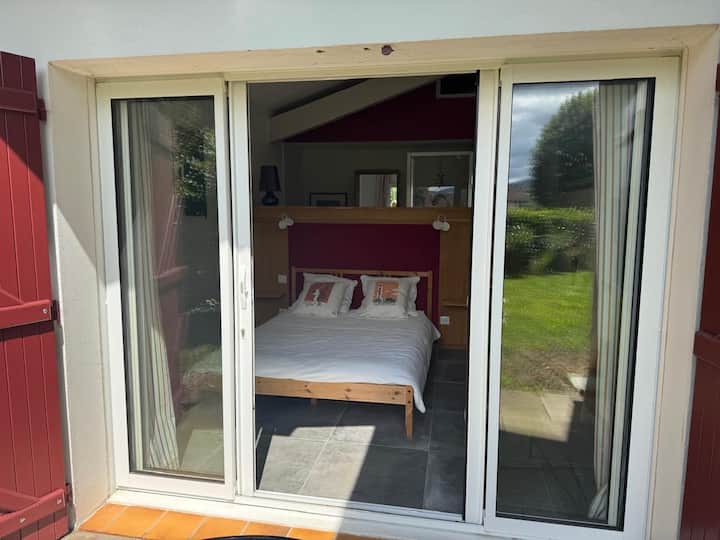 Chambre D’hôtes Avec Terrasse Sur Jardin. - Ascain