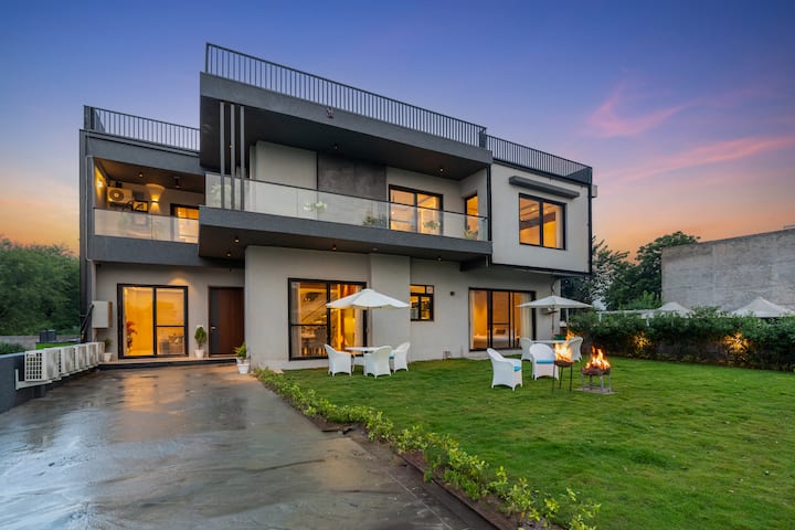 4bhk Farm W/private Pool, Game Zone, & Lush Garden - New Delhi