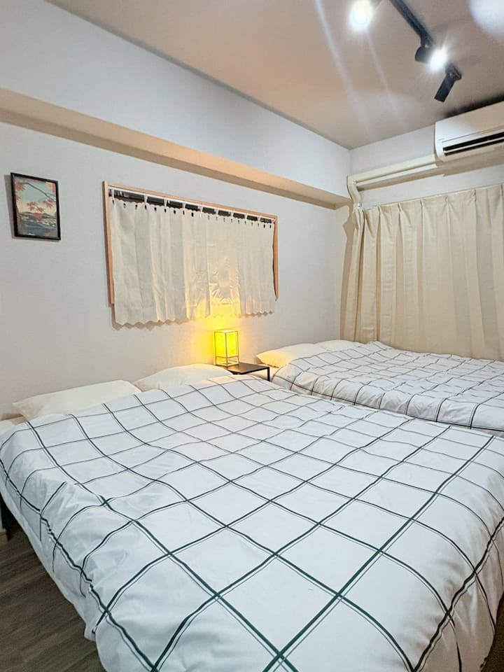 Open Sale！新宿三丁目駅徒歩5分4名宿泊可！隣室同時予約10名可！光回線エレベーター有35㎡ - Shinjuku