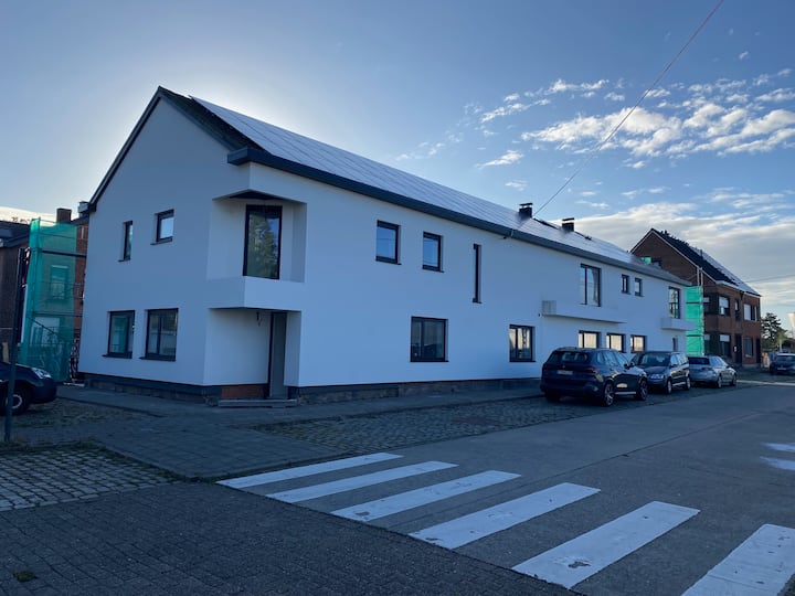 Modern Appartement Voor 10 Personen Grembergen - Lokeren