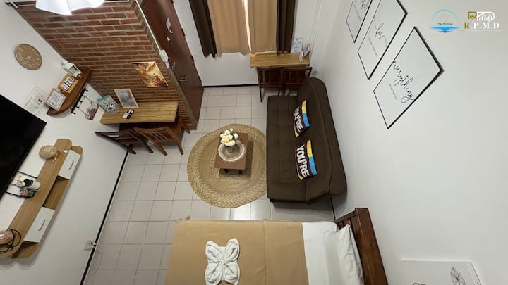 Cj By The Bay King-2-parking, Netflix, Malls, Wifi - Subic