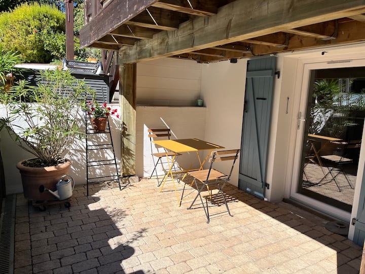 Appart Dans Villa, Proche Du Cern, Au Pied Du Jura - Saint-Genis-Pouilly