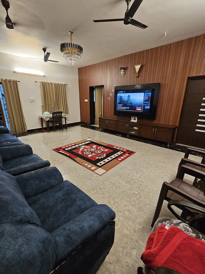 A/c Premium 3bhk House In Pollachi - Pollachi