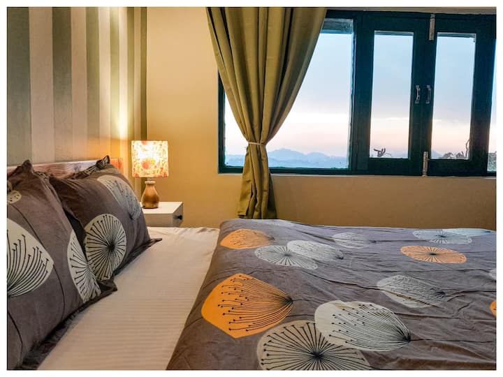 Landour Retreat | 3 Cozy Suites & Forest Views - Mussoorie