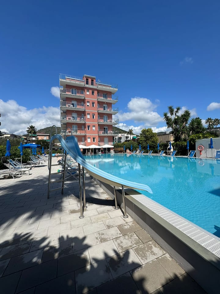 B6 - Appartamento Con Balcone Grande - Finale Ligure