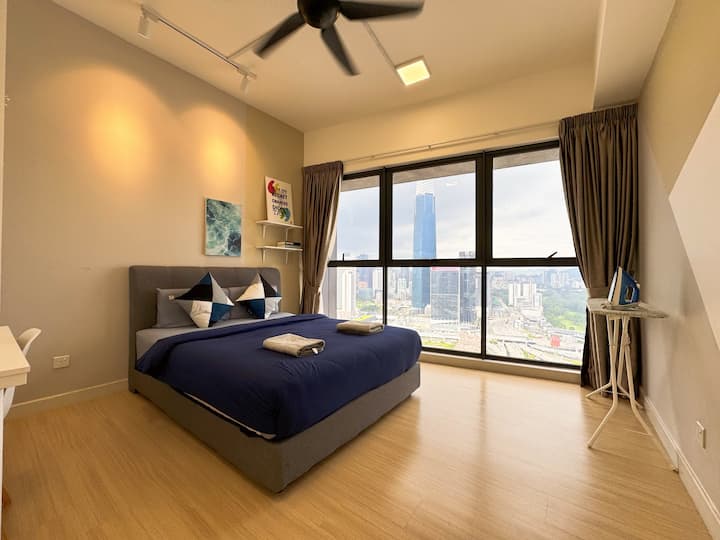 Cosy 4br Klcc/trx – Perfect For 5–7 Guests - Kuala Lumpur