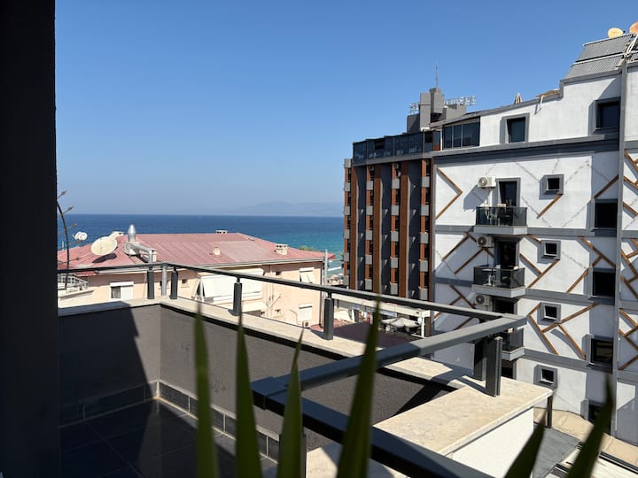 Kadınlar Denizi Plajına 50metre Lüks 1+1 Daire - Kuşadası